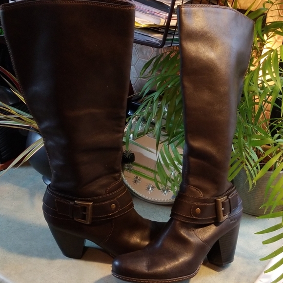 boc | Shoes | Boc Knee Hi Boots Wbuckleangled Heel Rubber Sole | Poshmark